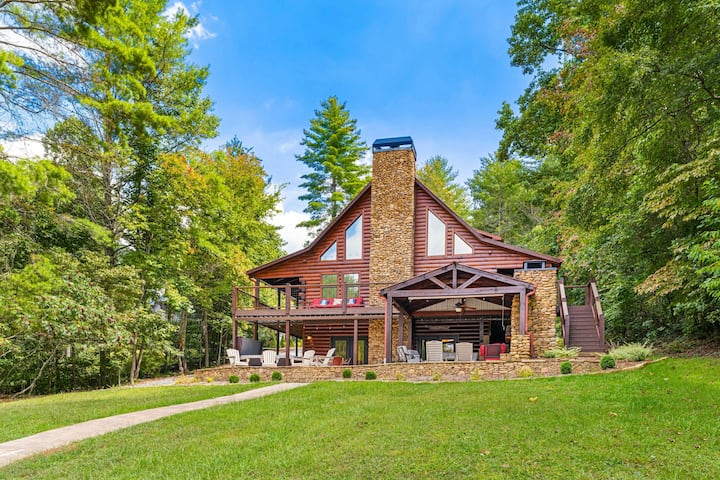 3br Lakefront Home With Dock, Hot Tub, Fireplaces - Blairsville, GA