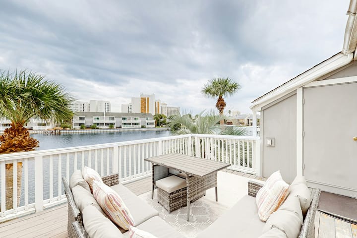 2br Snowbird-friendly Condo With Pool - Destin, FL
