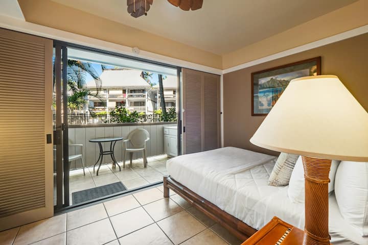 Remodeled Condo With A Pool In The Heart Of Town - Hilo, HI