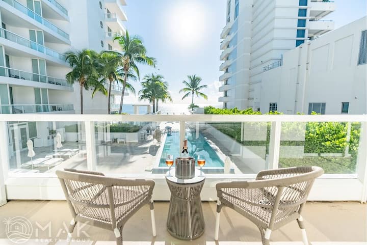 Fontainebleau| 1br Low Floor W/ Spa Passes - Miami Beach, FL