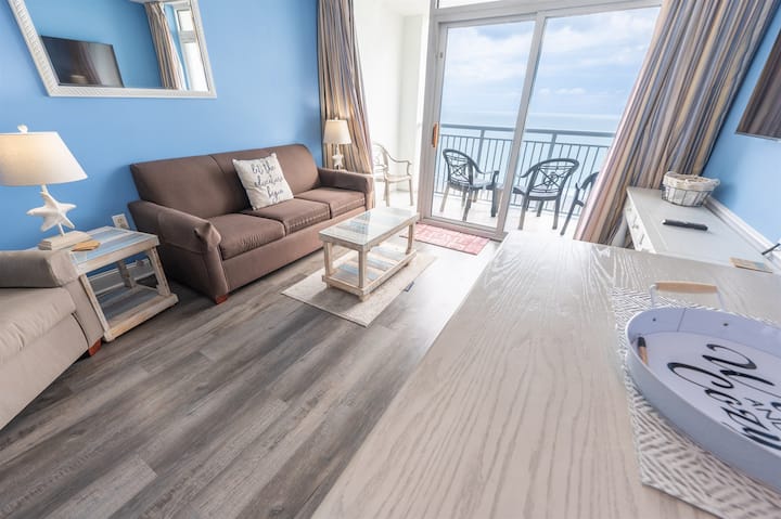 Amazing Direct Oceanfront Views - Luxurious Suite! - Myrtle Beach