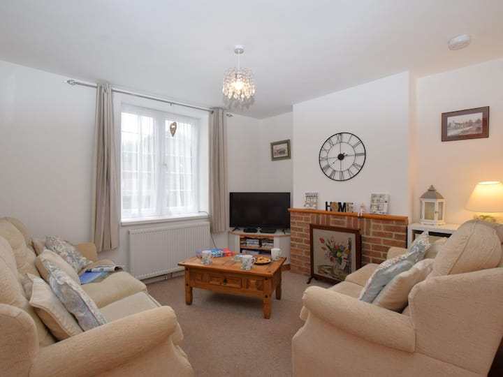 2 Bed In Freshwater (91606) - Milford on Sea