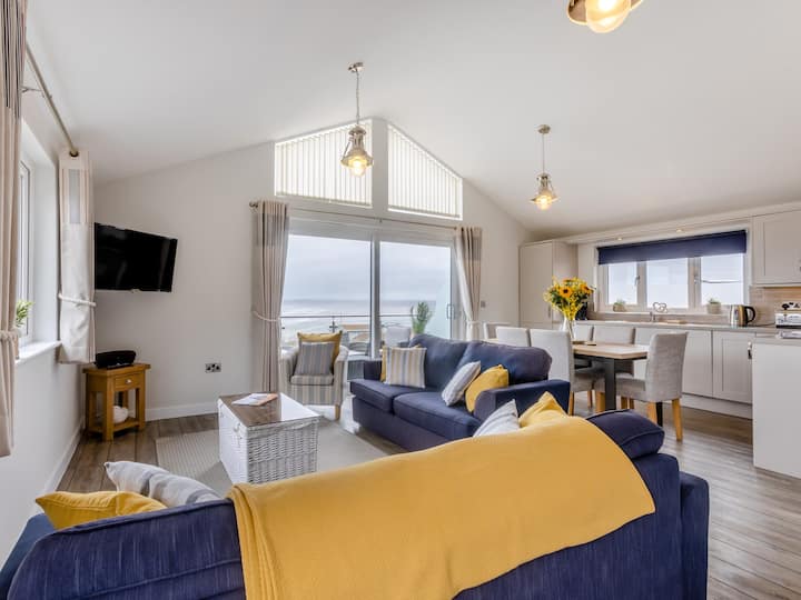 3 Bed In Westward Ho (65535) - Bideford