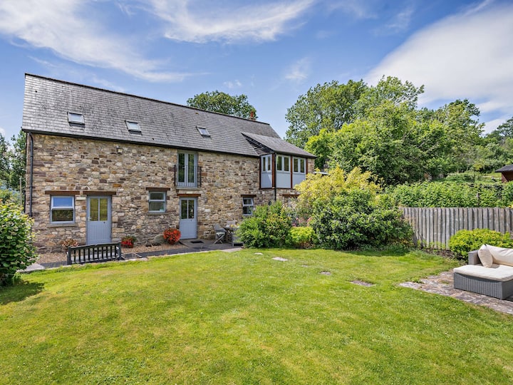 4 Bed In Gilwern (90003) - Crickhowell
