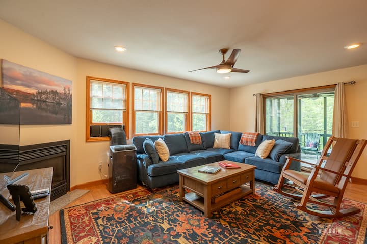 Placid Pines Townhome - Lake Placid, NY