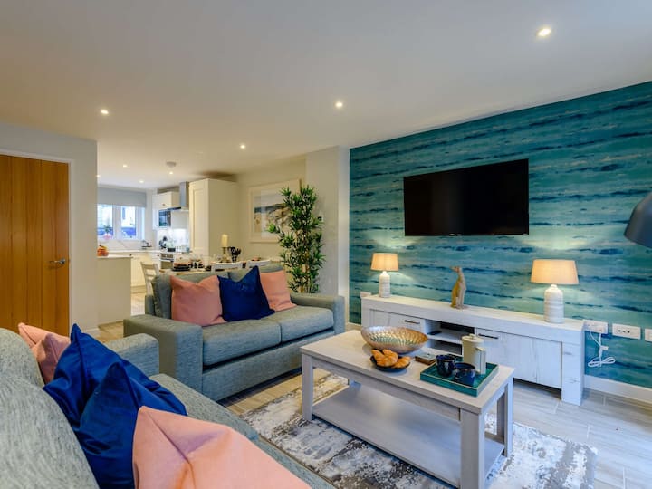 3 Bed In West Lulworth (91198) - Lulworth Cove