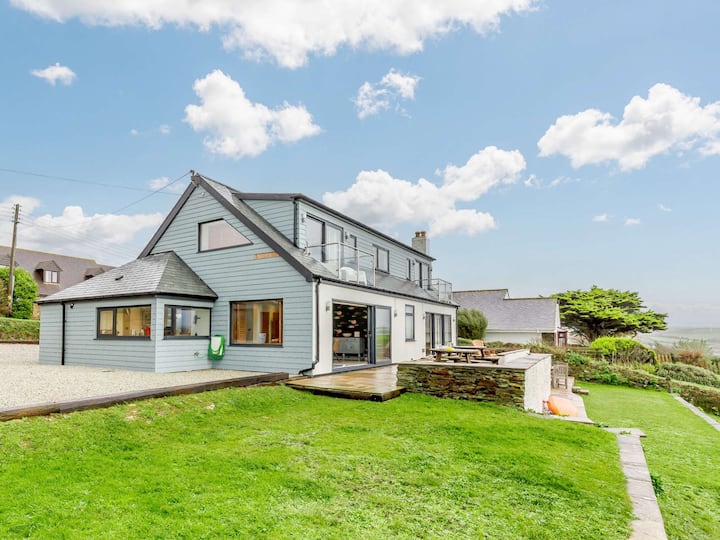 4 Bed In Upton (90539) - Bude