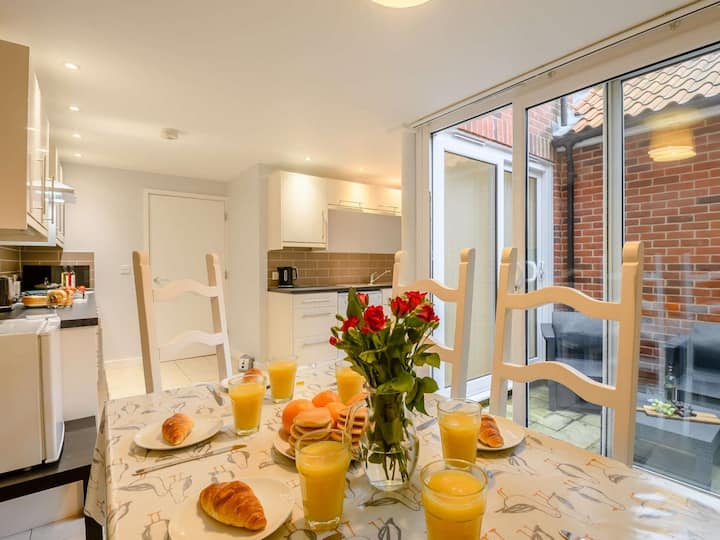 2 Bed In Cromer (Oc-90187) - Cromer