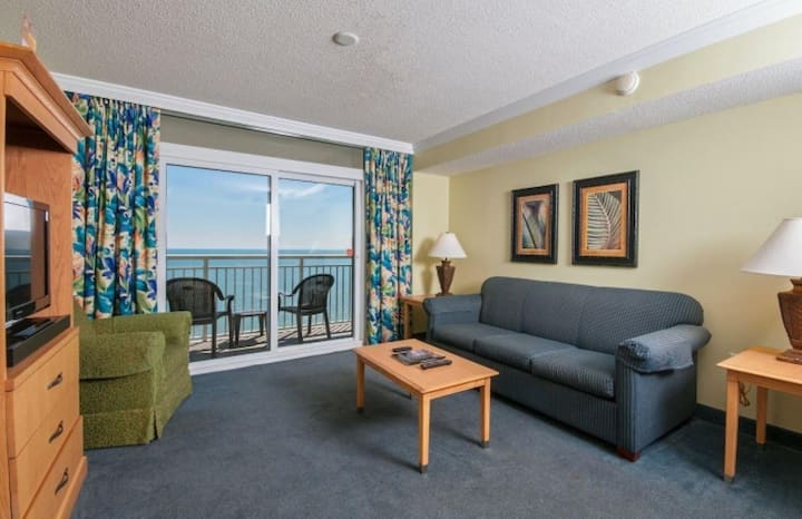 Oceanfront Oasis 1 Br Deluxe Condo 7th Floor - Myrtle Beach, SC