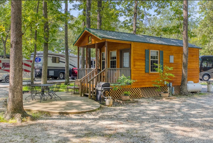 Deluxe Cabin - Jetted Tub - Bonnaroo Music And Art Festival