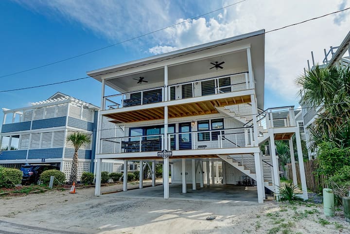 New Oceanside 3br W/ Private Balcony And Yard! - Wrightsville Beach, NC