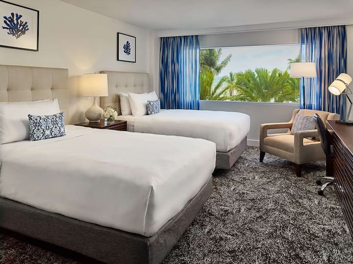 Elegant Suite W/ Panoramic Atlantic Ocean Views! - Fort Lauderdale, FL