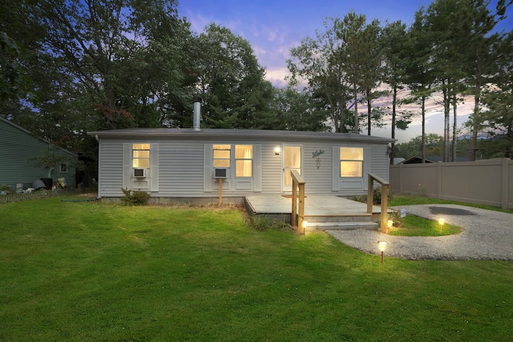 Quaint Cabin:golden Sunsets & Cool Breezes! - Oscoda, MI