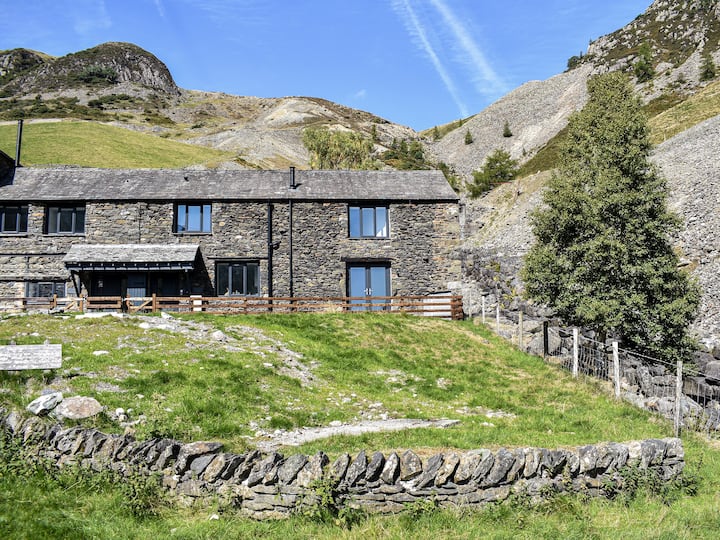 Striding Edge Cottage - Glenridding