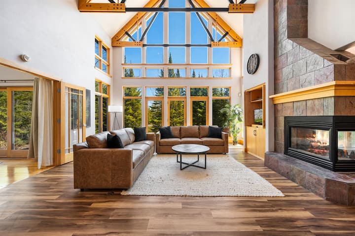 Lakewood Lodge: Secluded Home On 5 Acres Near Sb - Door County, WI