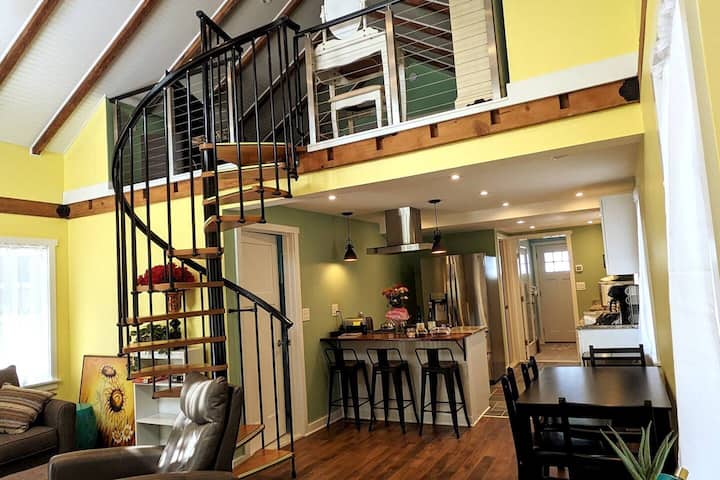 Walkable Elmwood Cottage, No Chores 4bath 4br 4car - Buffalo, NY