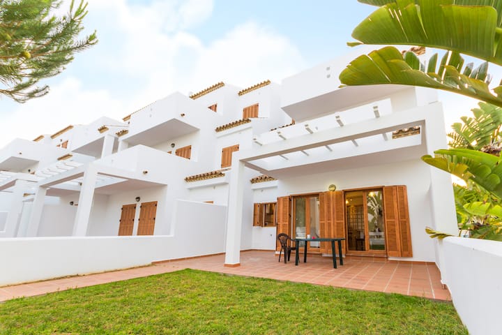 Apartamento En Planta Baja Con Jardín Privado - Chiclana de la Frontera