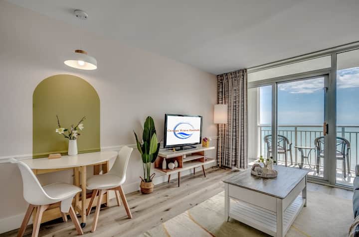 Newly Renovated Stylish Beach Condo For 6 - Myrtle Beach, SC
