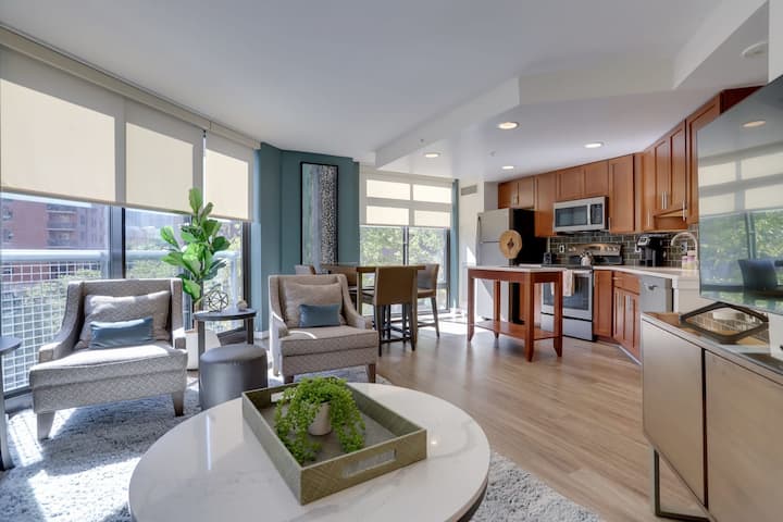 Sojourn | Va Square | 2 Br New - Marymount University, Arlington