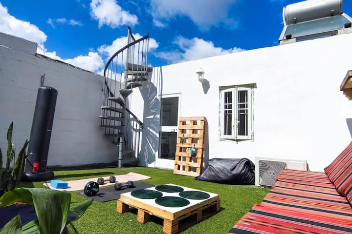 Big & Bright Room With Maltese Balcony, Tv & Ac - Malte