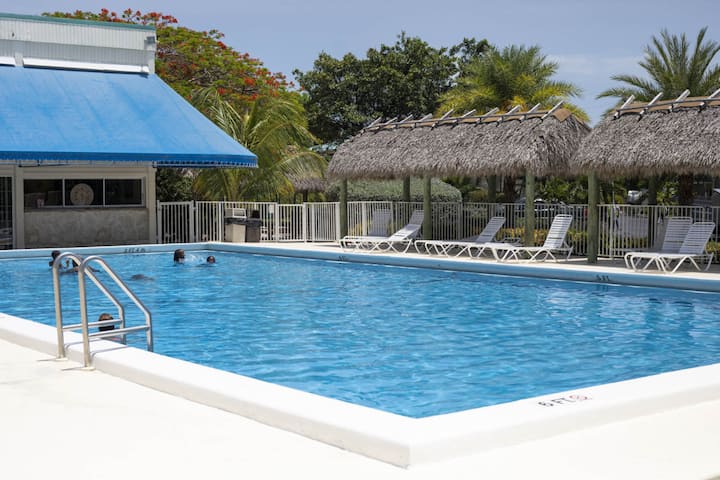 Exec Bay W/heated Pool Beach Tennis/pickleball - Islamorada, FL
