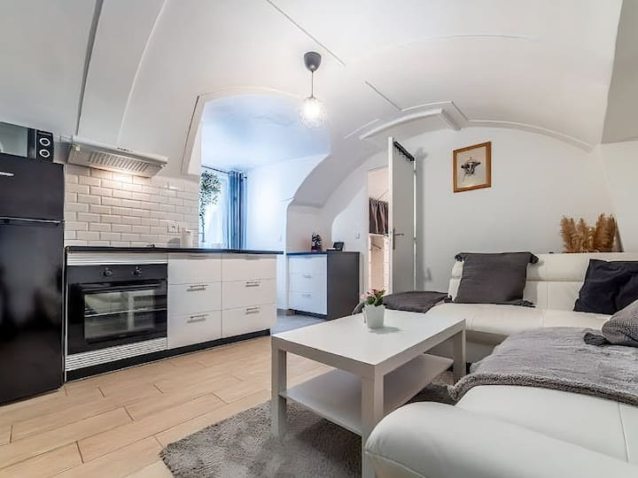 The Cosy Reverie - Lagny-sur-Marne