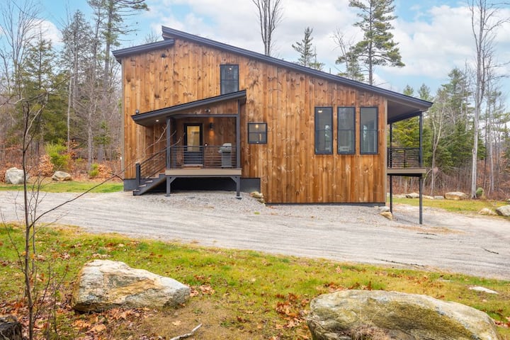 5bd - Sleeps 12 - Hot Tub - 7 Mins To Sunday River - Bethel, ME