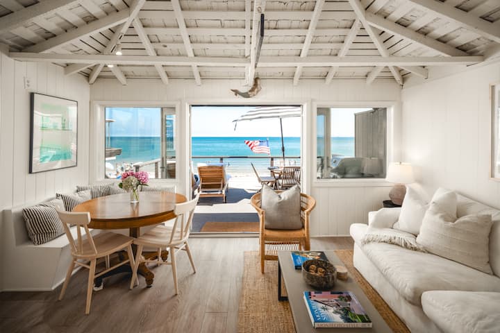 Oceanfront Cottage On The Sand At Miramar Beach - Montecito
