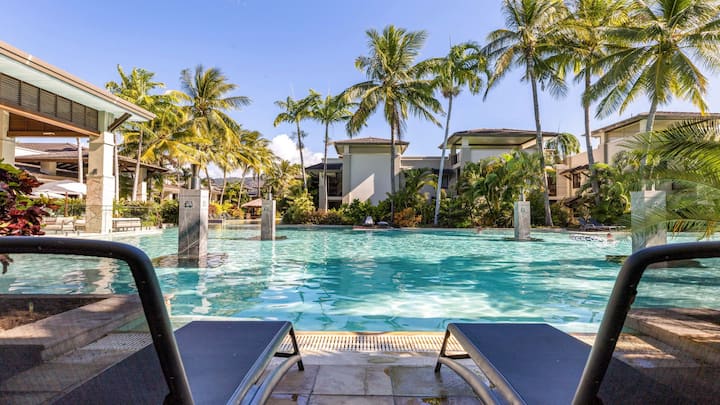 Azure 187 | Port Douglas - Port Douglas