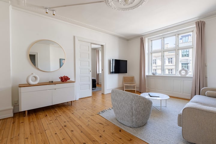 Spacious 3br Apartment For 7 In Peaceful Area - Copenaghen