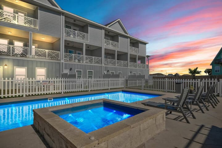 Beach Life Community Pools And Hot Tubs - Port Aransas, TX