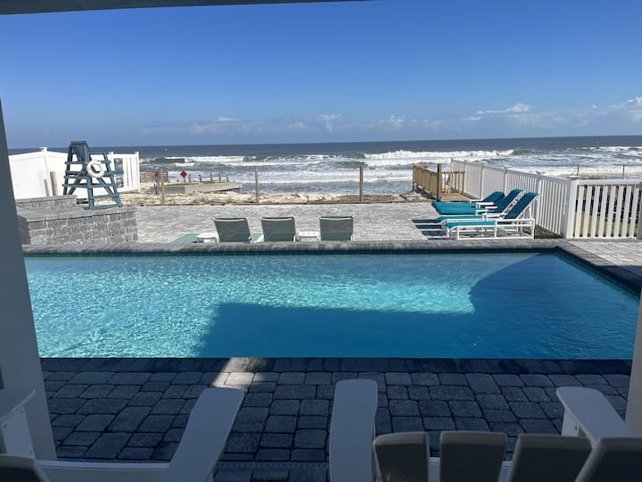 Direct Oceanfront 5br/6ba  Pool Home Sleeps 16. - New Smyrna Beach, FL