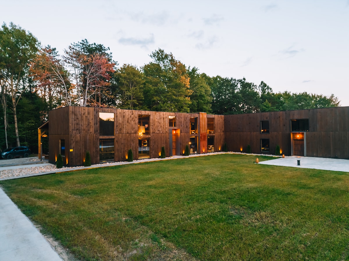 Meraki House- Unique Converted Doomsday Shelter - Shipping containers ...