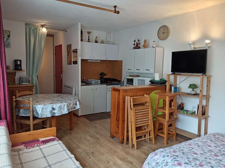 Studio Cabine Avec Place De Parking Couvert Privé - Barèges