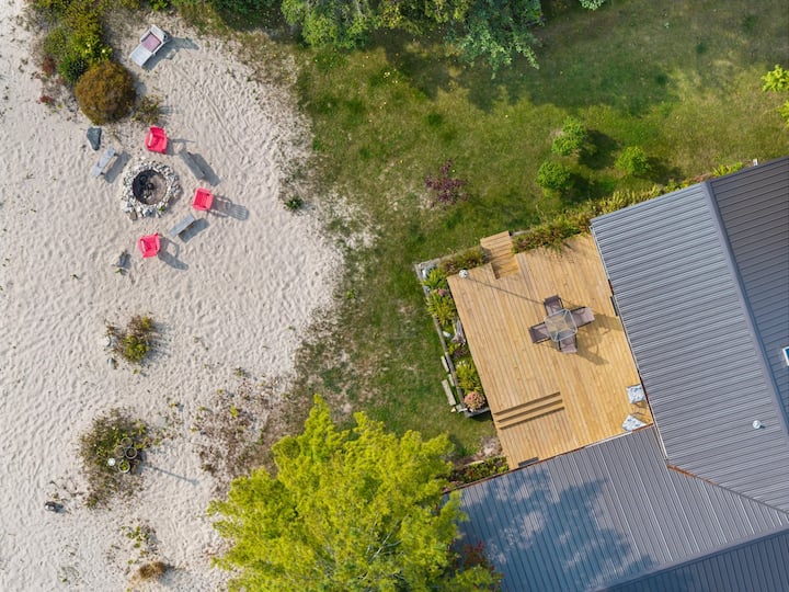 Lake Huron Beachfront Home~mackinac Island Views! - St. Ignace, MI