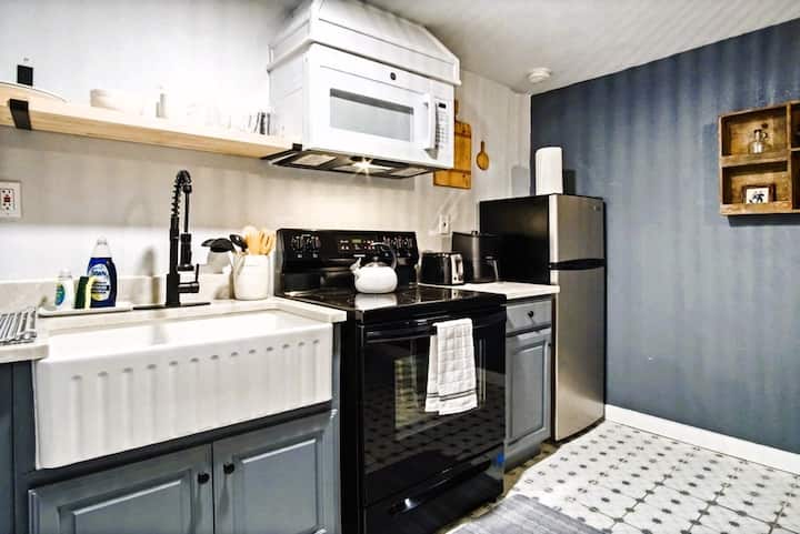Renovated Studio With Queen Bed And Smart Tv #19c - Soaring Eagle, Oklahoma City