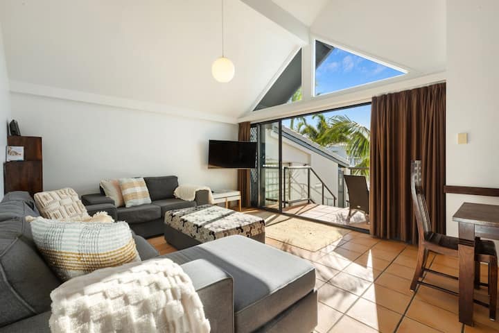Byron Bay Beachfront Holiday Apartments Loft 11 - Byron Bay