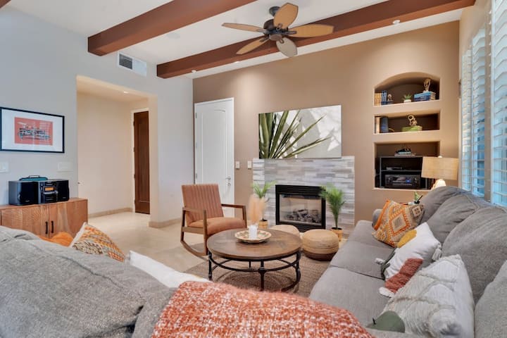 Alluring Desert Haven In La Quinta #A - La Quinta, CA