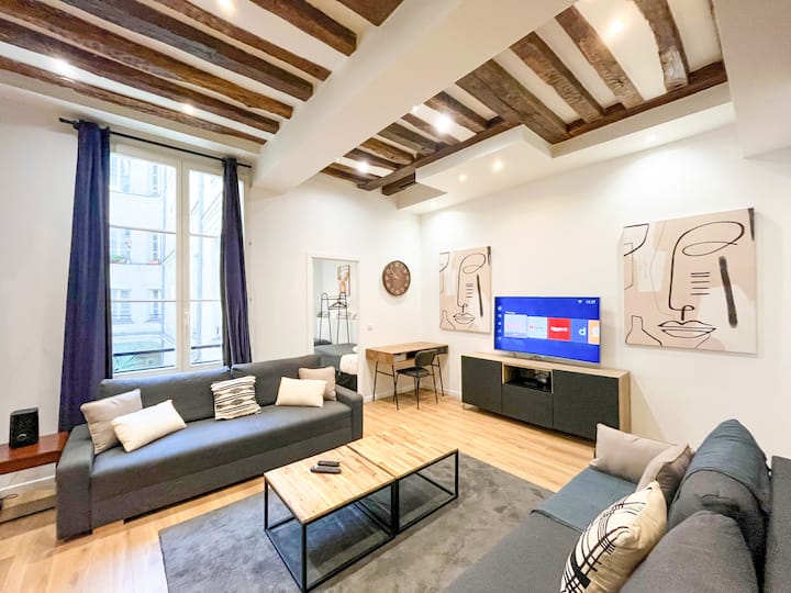 Urban Flat 67 - Spacious Parisian Flat In Paris - Paris