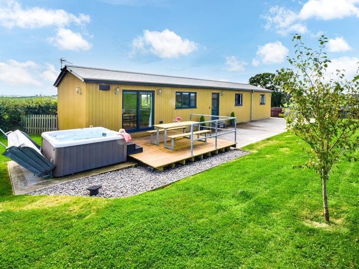 2 Bed In South Molton (Oc-78097) - South Molton