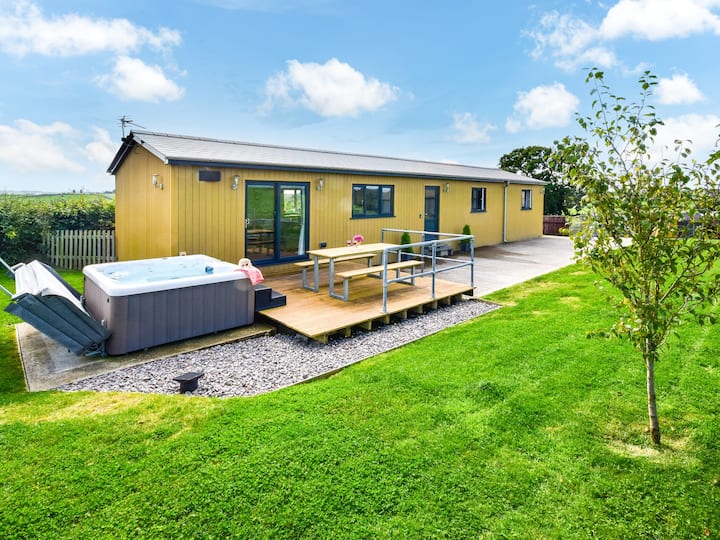 2 Bed In South Molton (78097) - South Molton