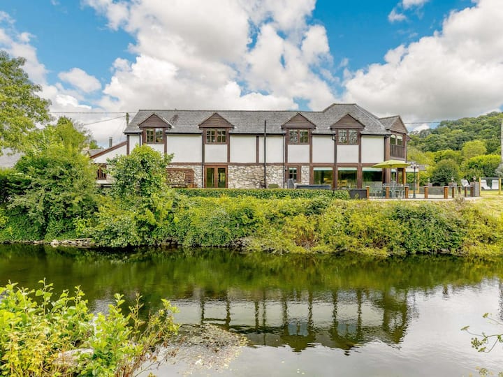 4 Bed In Oswestry (Oc-88850) - Oswestry