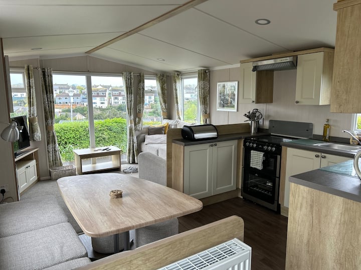 High View - Broadsands Beach