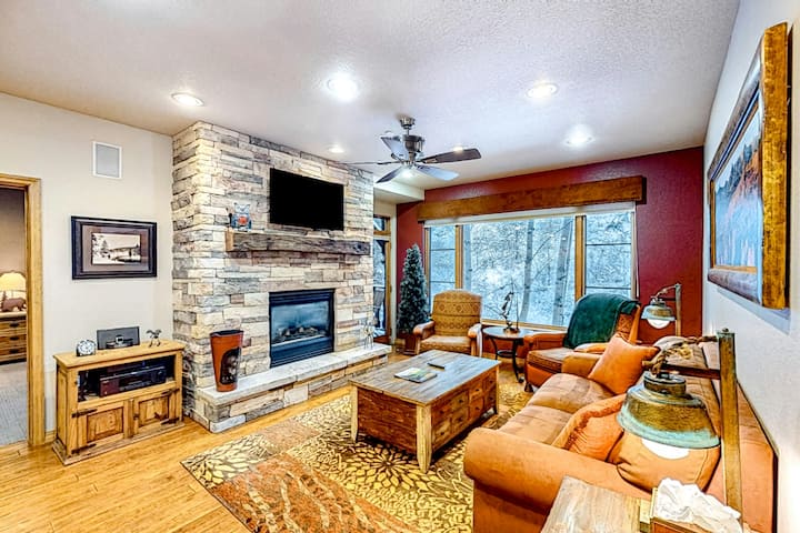 2br Slope-side Condo With Views & Resort Amenities - Edwards, CO