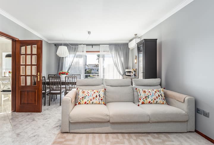 Emplacement Imbattable - À Juste 100 M De La Plage - Ovar