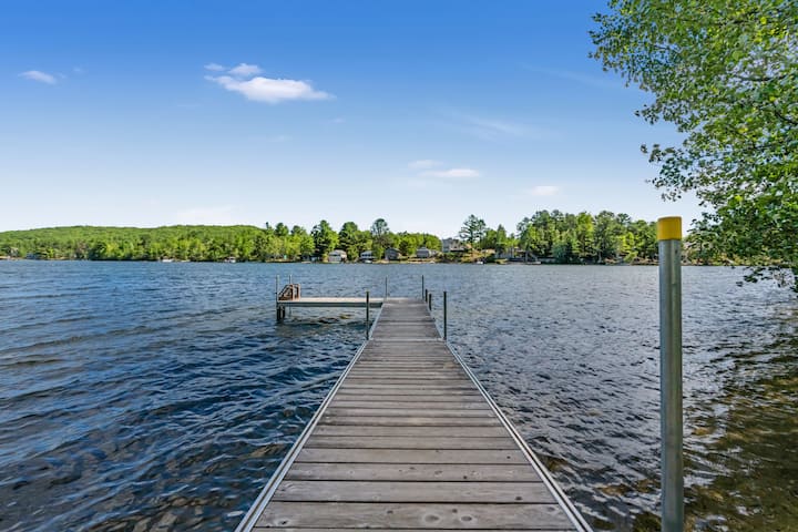 Camp S'mores | Waterfront | Hot Tub | Dogs Free - Lake Arrowhead, ME