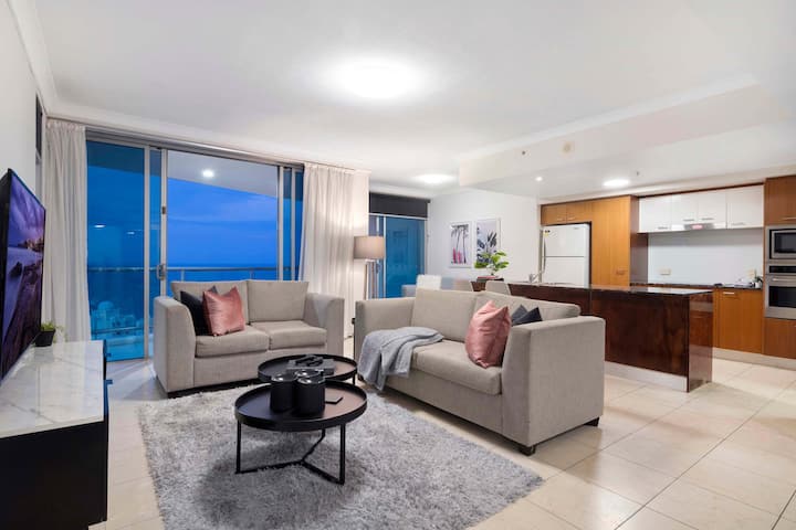Chevron - 3 Bedroom 2 Bathroom - Ocean View - Gold Coast