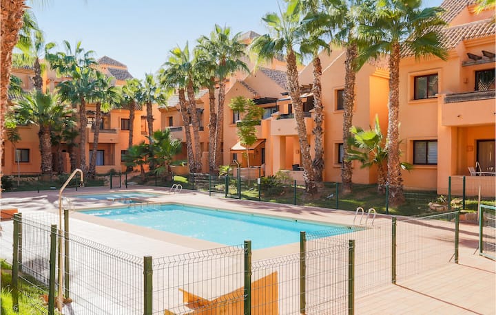 Lovely Apartment In Los Alcázares - La Manga