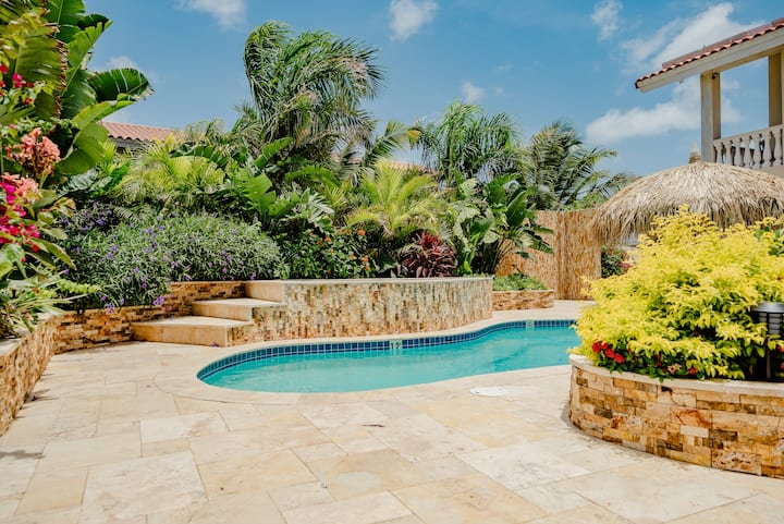 Charming 1-bedroom Apartment 2 Km From Eagle Beach - Aruba