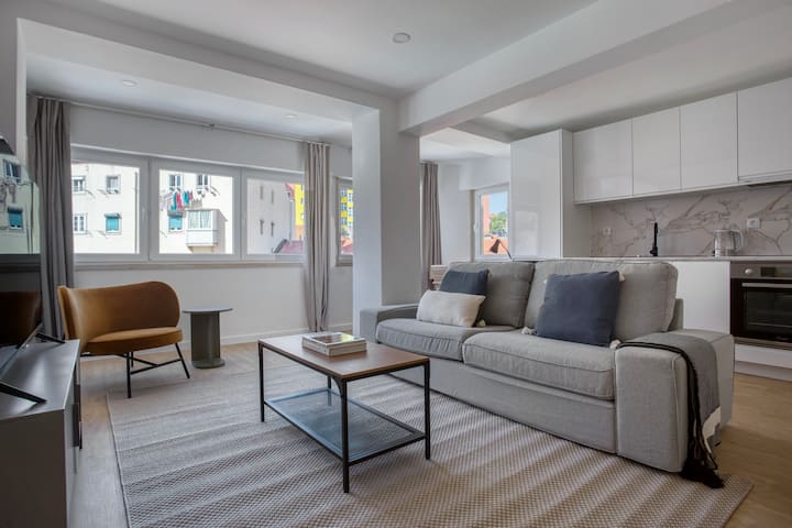 Blueground | Rato, Fully Equipped - Lisbon